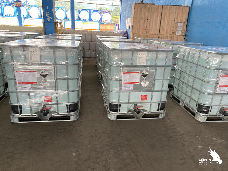 OEM Hydrogen Fluoride Acid 70% 40% 50% CAS 497-19-8 Electron Grade